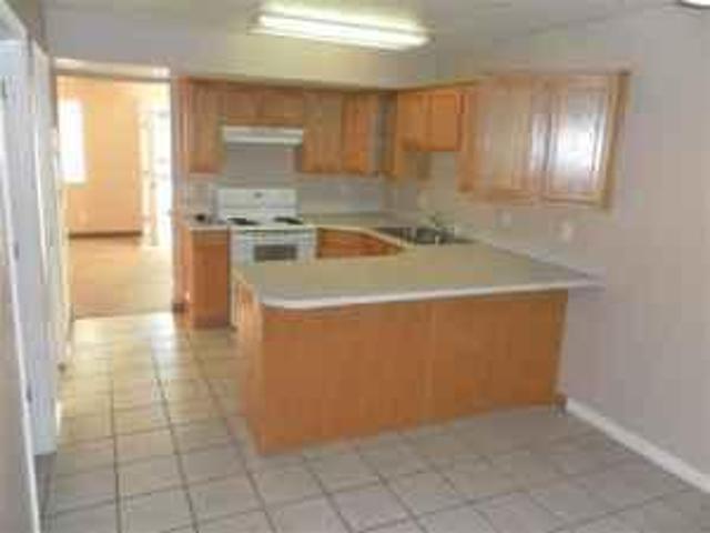$575 / 2br GREAT PRICE! 2 Bed / 1.5 Bath Townhome for rent in Garland, UT Garland