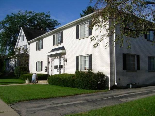 $575 / 2br 2 Bedroom Upper Apartment