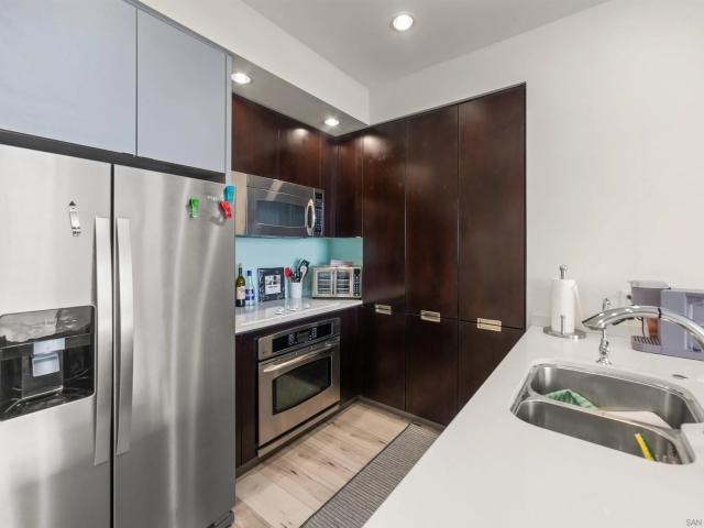 575 6th Avenue #1804