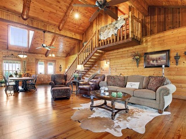 575 County Road 1214, Quitman, TX 75783