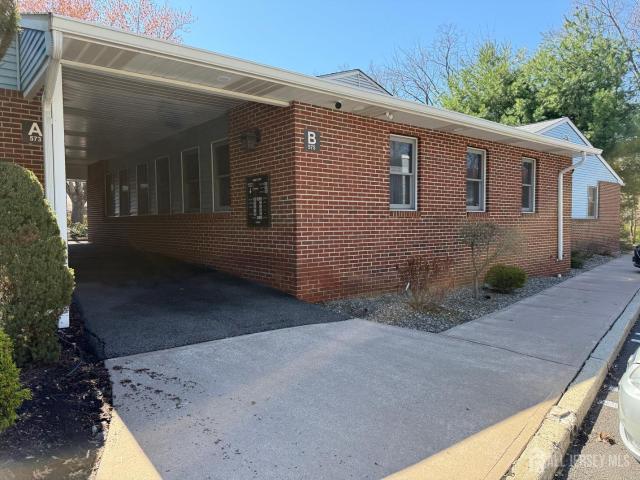 575 Cranbury Road B7