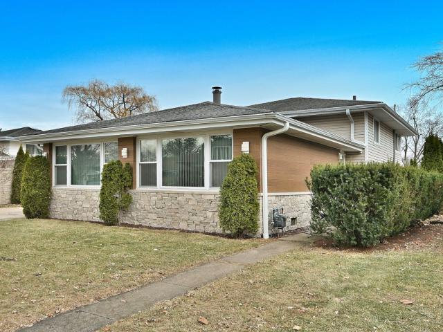 575 Bedford Lane