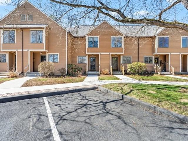 575 Bridge Rd Unit 11 3, Northampton, MA 01062