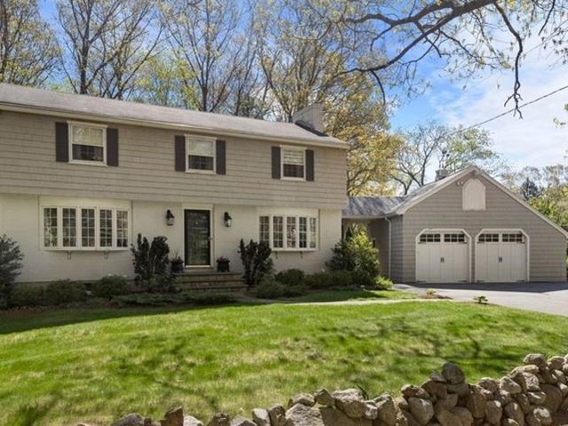 575 Essex St, Hamilton, MA 01982