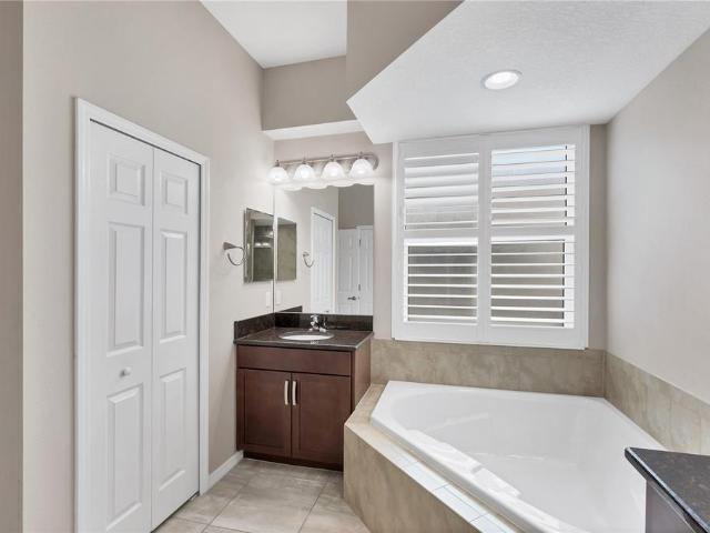 575 Fore Dr, Bradenton, FL 34208 | MLS #A4676