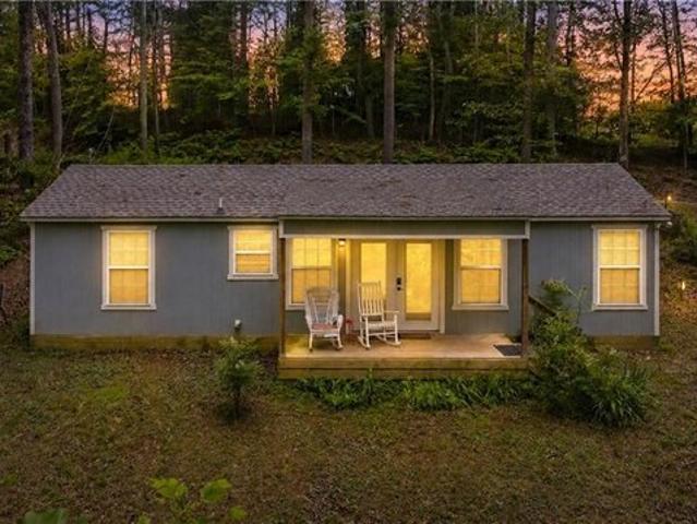 575 Hidden Valley Dr, Demorest, GA 30535