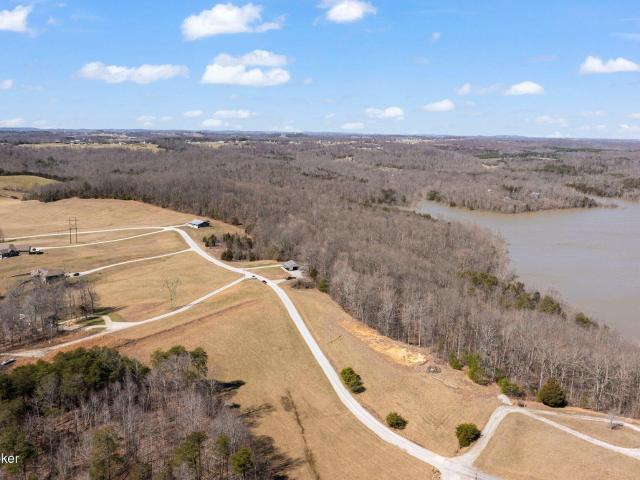 575 Indian Cliff Rd