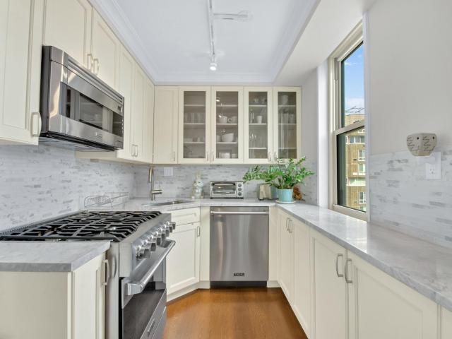 575 Main Street, Unit 1611