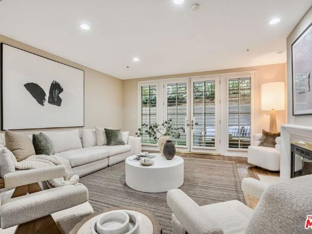 575 S Barrington Avenue 107