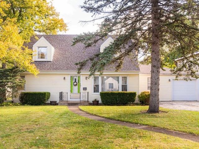 575 S Finley Rd, Lombard, IL 60148