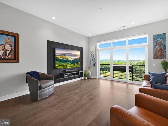 575 S Goddard Boulevard # 514