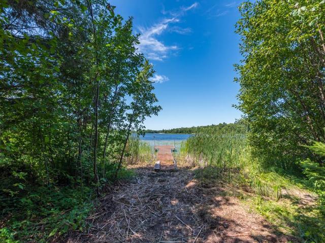 575 S Lake Lawrence Road NE