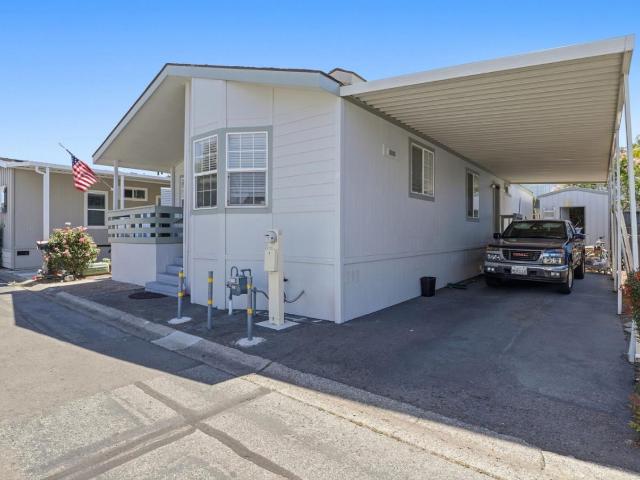 575 San Pedro 8