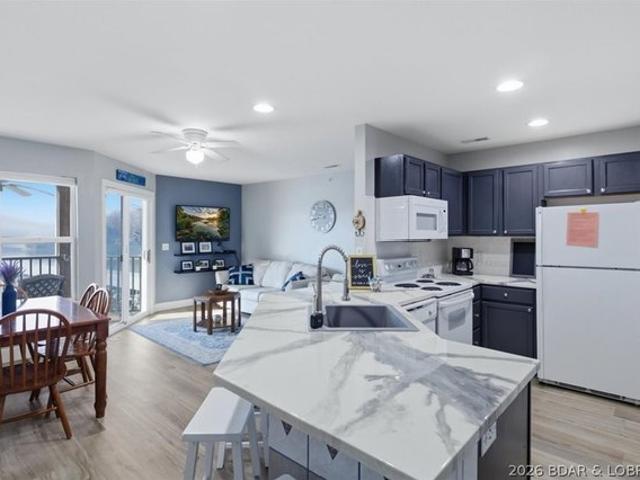 575 Park Place Dr Unit 2B, Kaiser, MO 65047