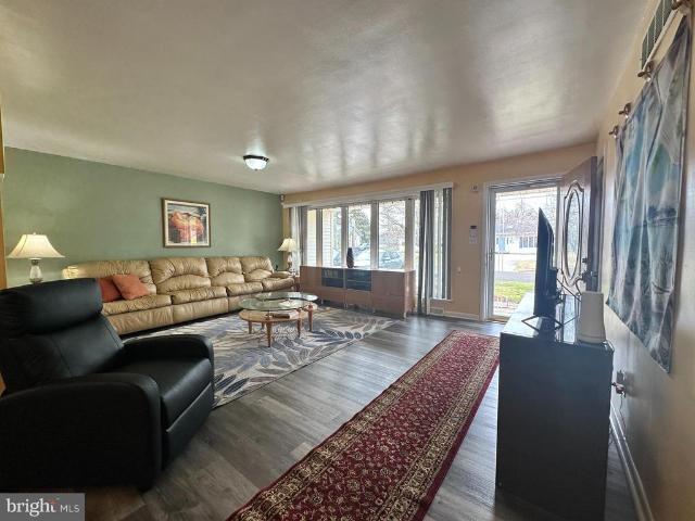 575 Royal Drive