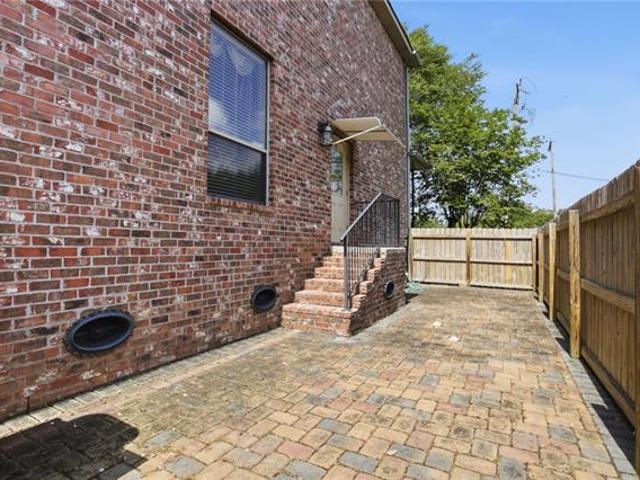 575 Wilkinson St, Mandeville, LA 70448 | MLS #2561