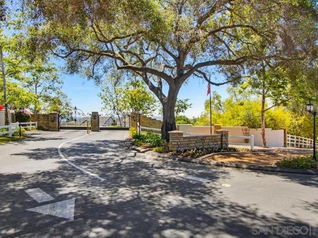 575 Twin Country Ln, Fallbrook, CA 92028 | MLS #260009