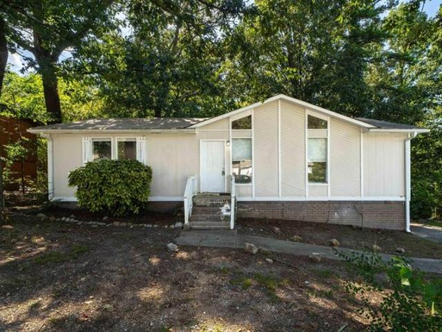 5764 Desoto Dr, Pinson, AL 35126
