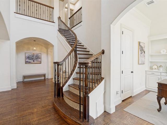 5764 Quebec Lane