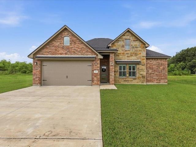 5765 Essie Ln, Beaumont, TX 77713
