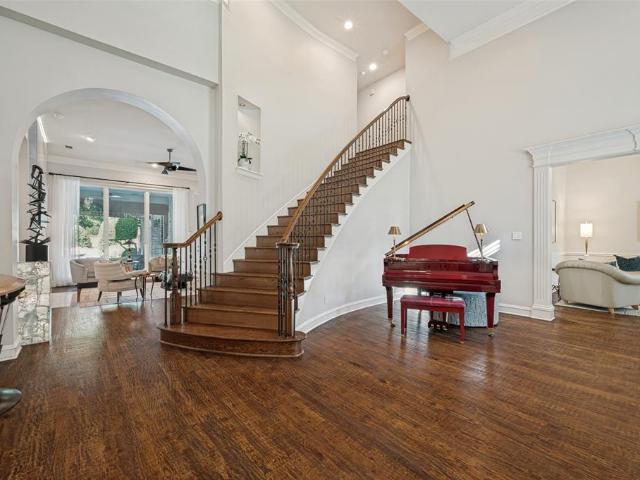 5765 Red Hill Lane