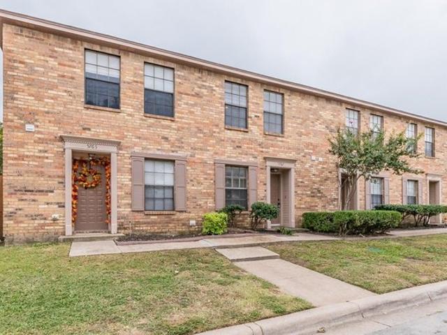5765 Shadydell Dr, Fort Worth, TX 76135
