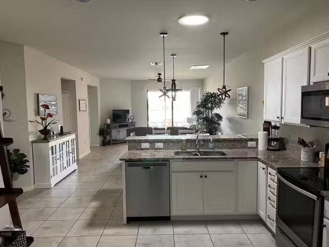 57665169 13896 Alafaya Street