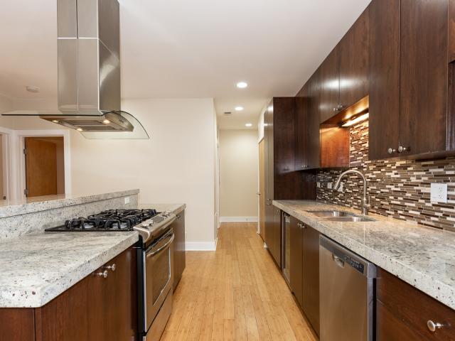 5766 N Lincoln Ave, Unit 205, Chicago, IL 60659 | MLS #12612 | Compass