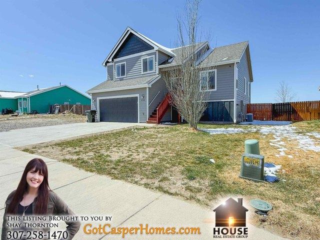 5766 Antelope Dr, Bar Nunn, WY 82601