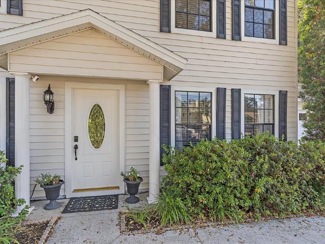 5766 Forester Pine Ct, Sarasota, FL 34243 | MLS #A4673
