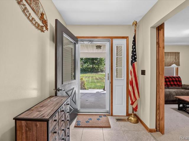 5766 W Newburg Road