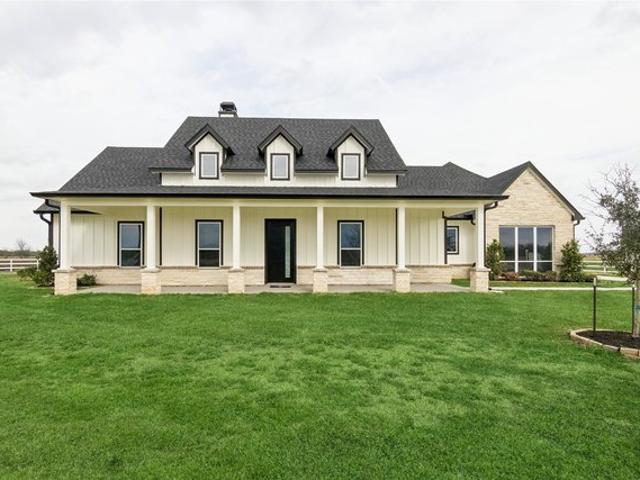 5766 Ward Bend Rd, Sealy, TX 77474