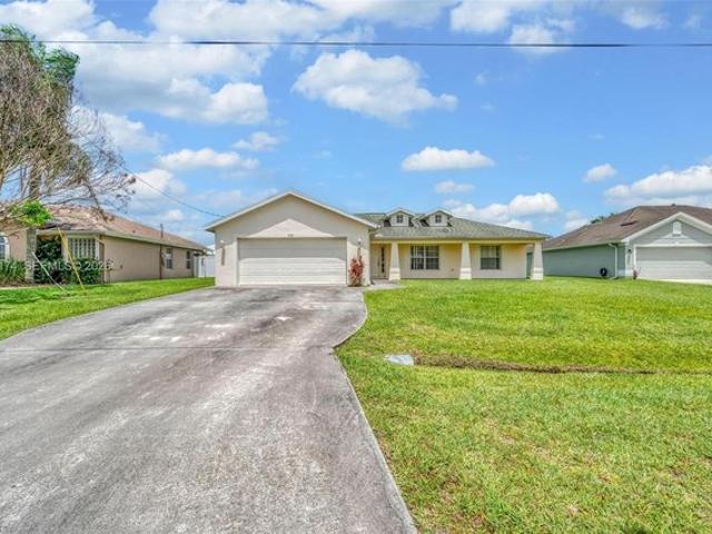 5767 NW Cahaba St, Port Saint Lucie, FL 34986