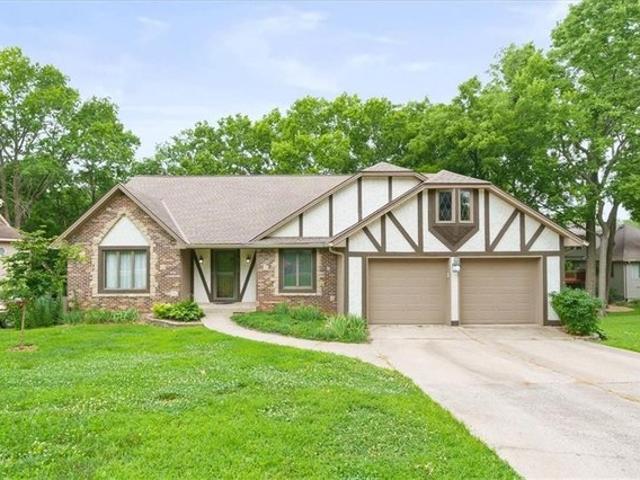 5768 Bower St, Kansas City, MO 64133