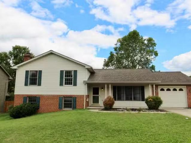 57692495 261 5th St
