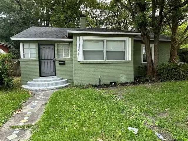 57692524 1496 W 9th St