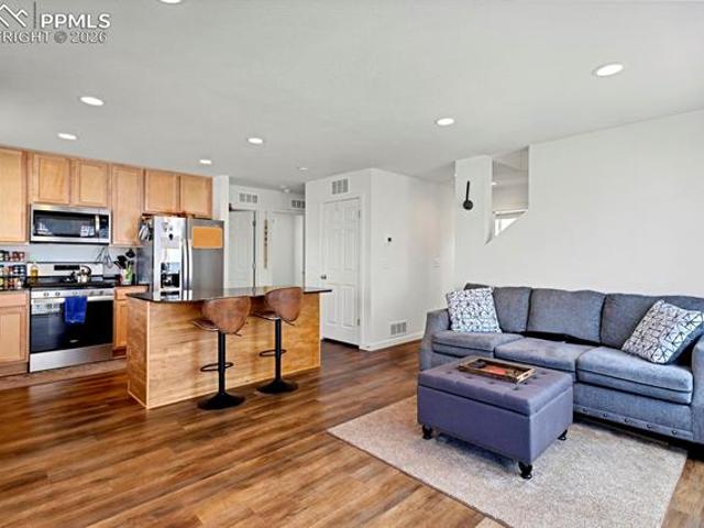 5769 Thurless Lane