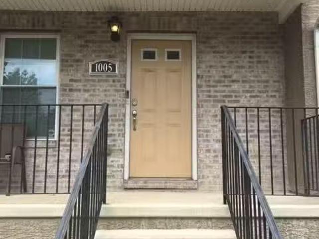 57608642 1005 Duncan St