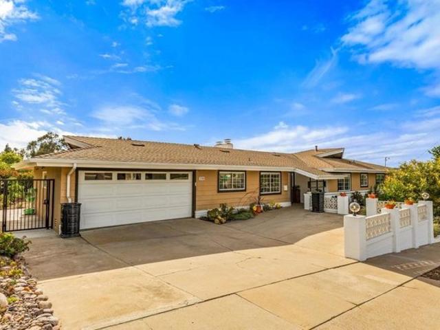 5760 Urban Dr, La Mesa, CA 91942