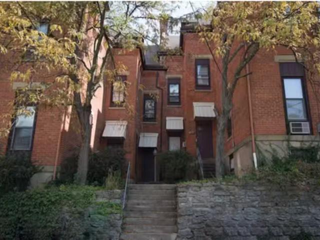 57610324 2150 Saint James Ave
