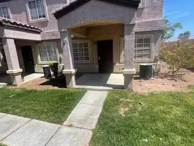 57612316 1921 Summerville St #101