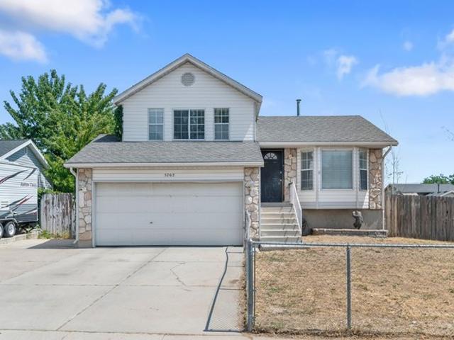 5762 W Chambre Dr S, Salt Lake City, UT 84118