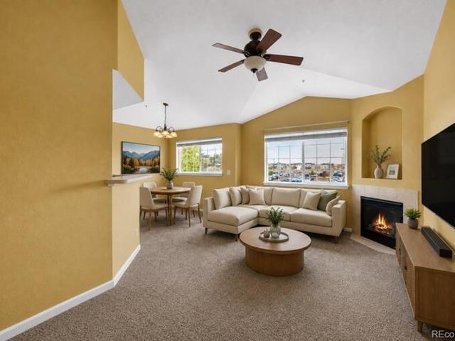 5763 N Gibralter Way Apt 2 307, Aurora, CO 80019