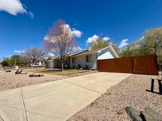 576 31 Rd, Grand Junction, CO 81504 | MLS #20261 | Compass