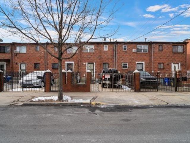 576 Barbey Street