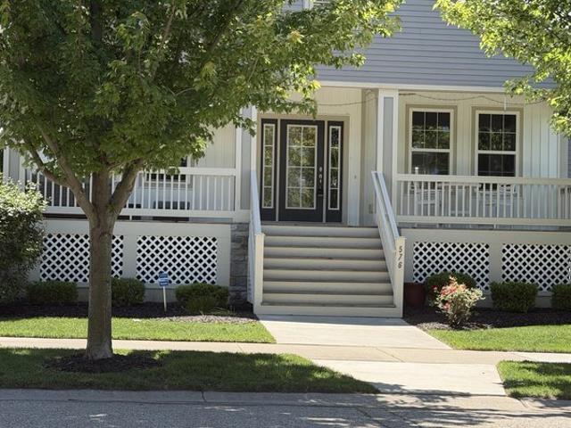 576 Brownstone St, Holland, MI 49423