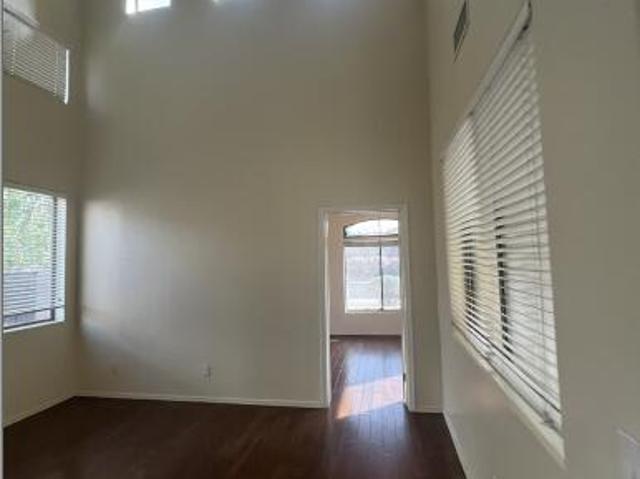 576 e julian drive