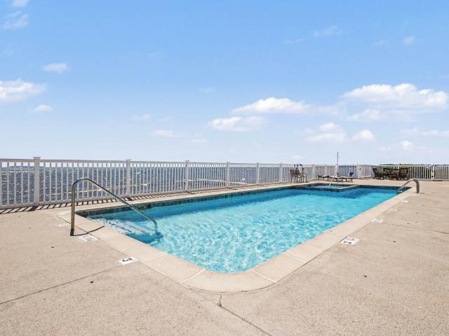 576 N Huron Road