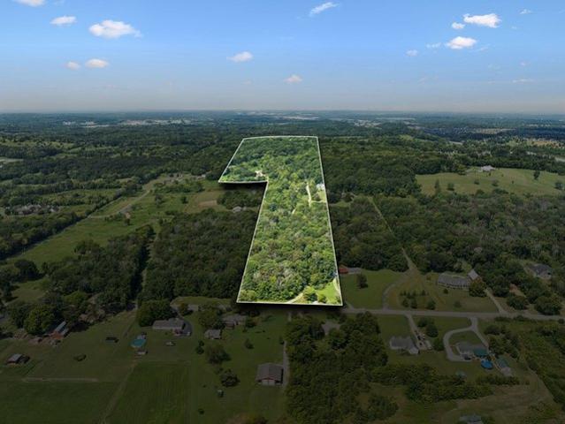 576 Nokes Rd, Lebanon, TN 37090