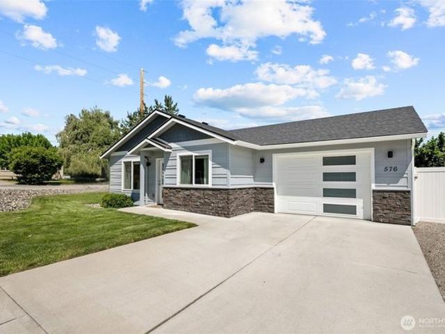 576 Sebastian Way, Wenatchee, WA 98801